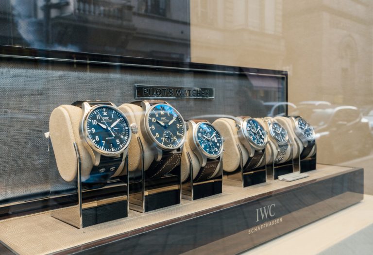IWCマーク18の人気や評価は？魅力や中古市場を徹底調査！ | KARITOKEマガジン